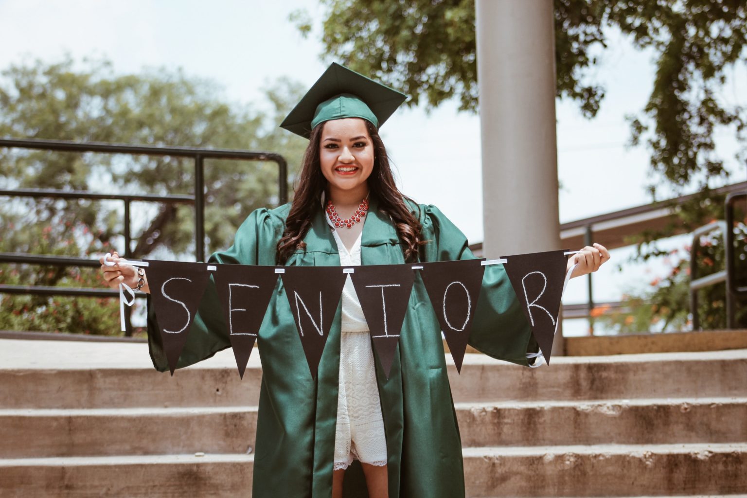 5 Graduation Video Ideas for 2025 + How to Make Your Own - ScreenPal